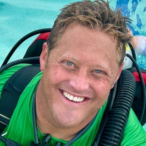 George Mills - FORCE BLUE